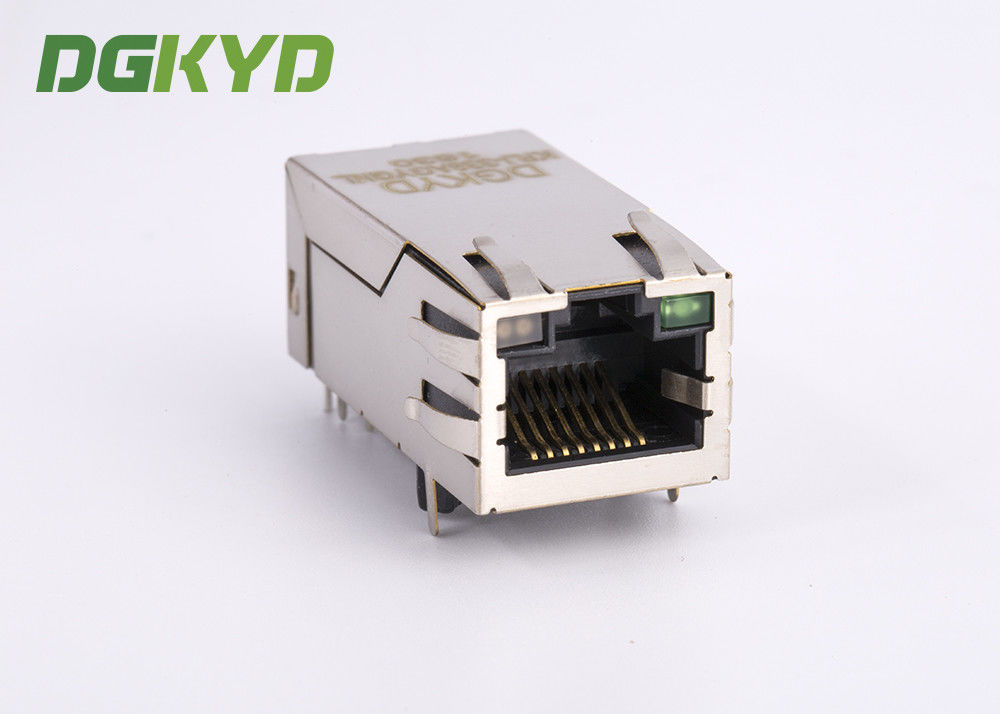 La entrada lateral integró los conectores de cable de Ethernet rj45 del ...